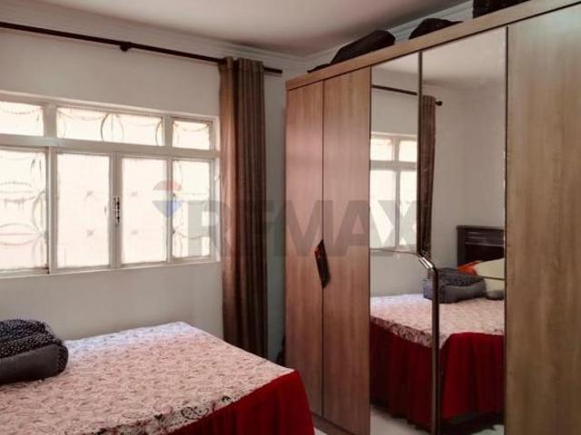 EXCELENTE CASA DE 4 QTOS COM CASA DE FUNDOS GAMA SUL
