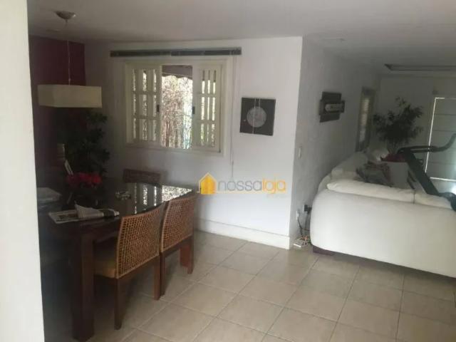Excelente Casa de 4 Qtos no Condomínio Monan Grande