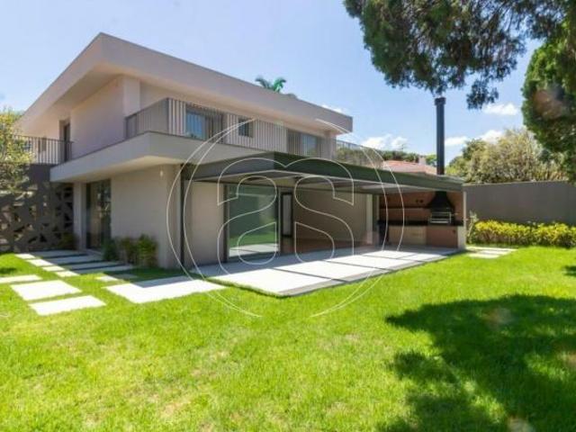 Excelente casa de 581m² para venda ou locação