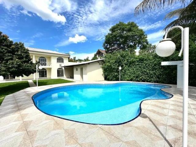 EXCELENTE CASA DE 5 SUÍTES NA QI 25 LAGO SUL