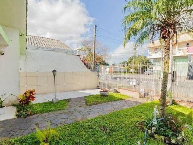 Excelente casa de 70m² com 3 dormitórios no bairro Sarandi