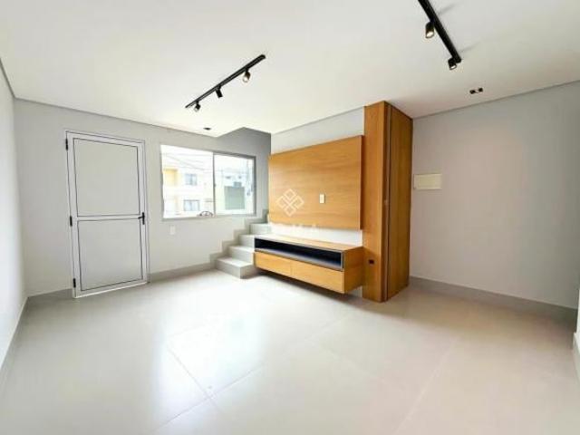 EXCELENTE CASA PORTEIRA FECHADA DE 02 QUARTOS NA QC 10 JARDINS MANGUEIRAL