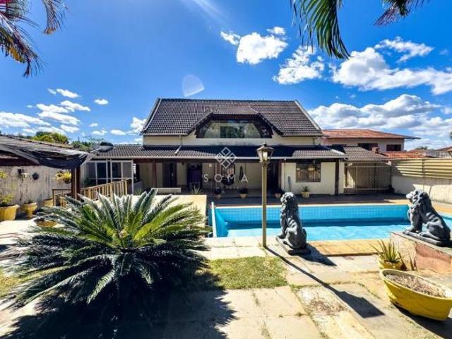 EXCELENTE CASA DE 04 QUARTOS NA SHIS QI 19 – LAGO SUL