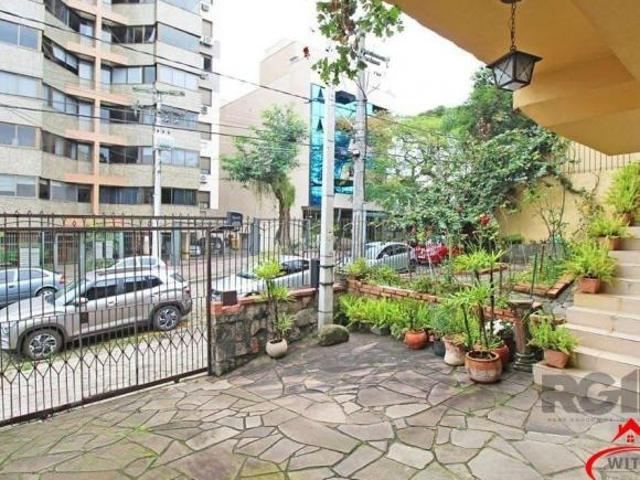 Excelente casa de 154m² com 3 dormitórios e 2 vagas