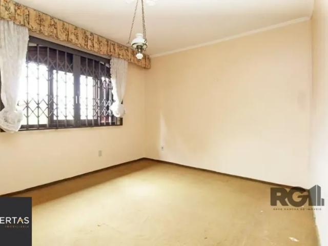 Excelente casa de 154m² com 3 dormitórios e 2 vagas