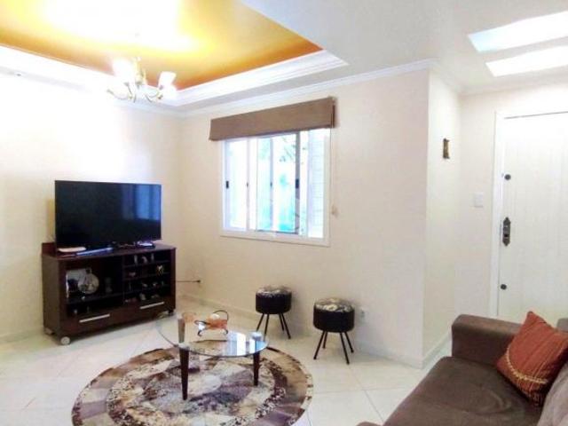 Excelente casa de 167,90m² privativos no residencial Pitangueiras no bairro Harmonia em Canoas