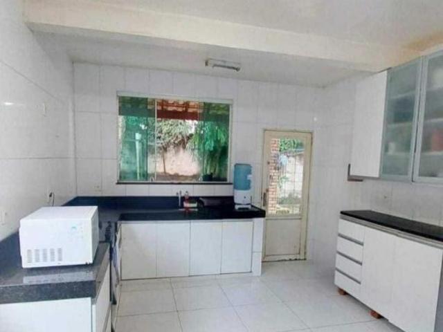 Excelente casa de 211m com 4 quartos a venda