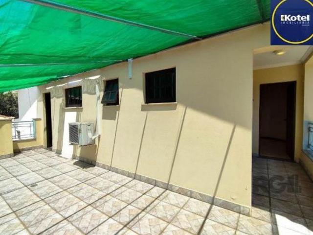 Excelente casa de 230m² com 4 dormitórios e 3 vagas