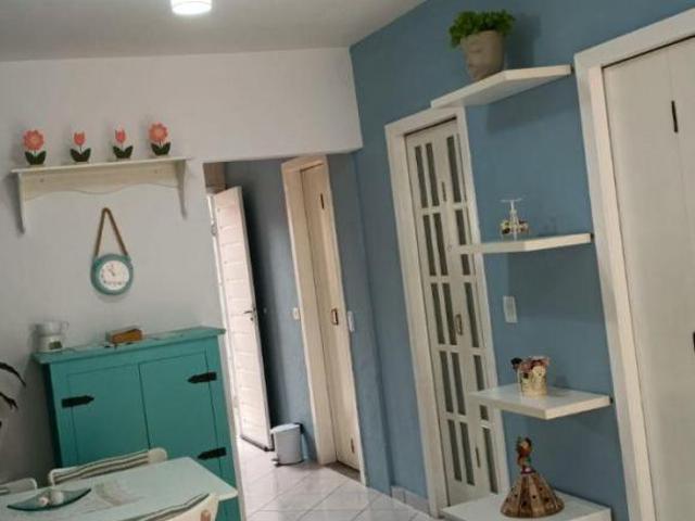 Excelente casa de 2 dorm na Praia Grande