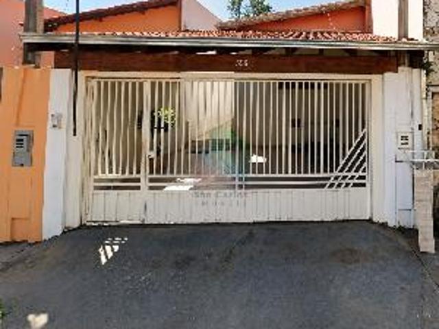 Excelente casa de 2 dormitórios, em ótima localização no bairro Cidade Jardim São Carlos imóveis