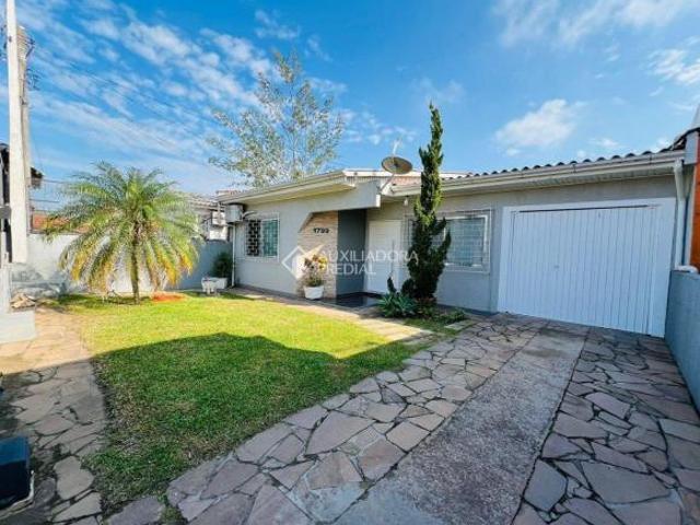 Excelente casa de 3 dormitórios com suíte no Fátima