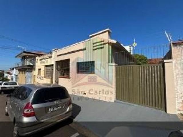 Excelente casa de 3 dormitórios, sendo 1 suíte na melhor localização da Vila Monteiro São Carlos imóveis