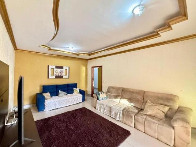 Excelente casa de 3 quartos c/ 1 suíte, na laje, lote 560 m², QSC 19