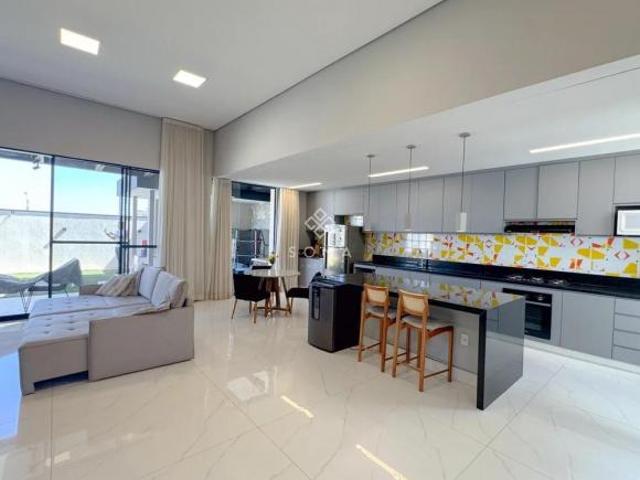 EXCELENTE CASA DE 3 QUARTOS NO CONDOMÍNIO LE JARDIN I JARDIM BOTÂNICO