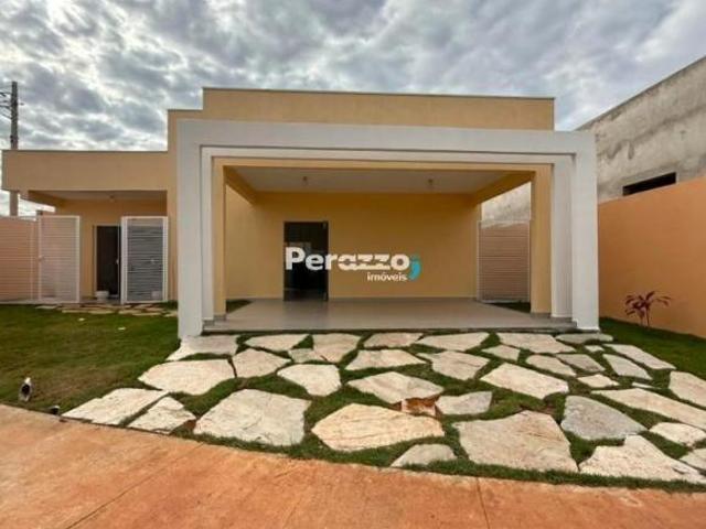 BAIXOU! Excelente Casa de 3 Quartos sendo 1 Suíte com uma Edícula Localizada no Condomínio Lê Prem