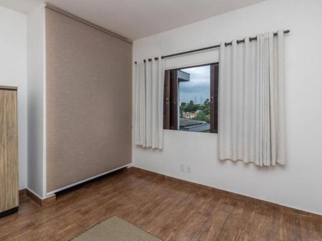 Agradável casa de vila para venda em Chácara Inglesa com 4 quartos, sendo 1 suíte, 350m² camilapad