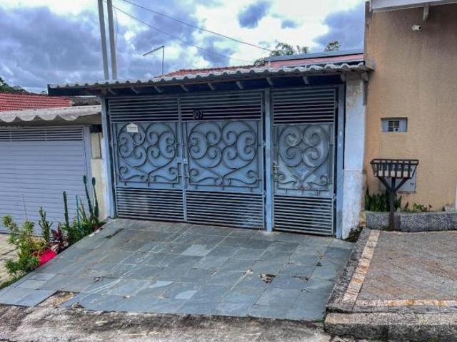 Excelente casa de vila para venda em Suíssa com 3 quartos, 175m²