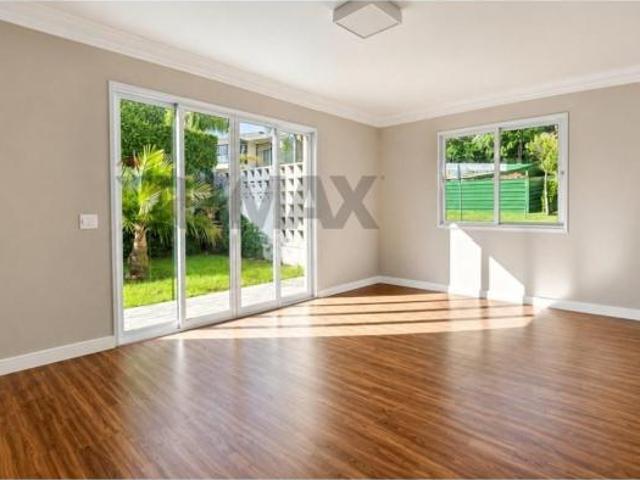 EXCELENTE CASA DE ALTO PADRÃO COM LAREIRA E JARDIM ALPHAVILLE GRACIOSA