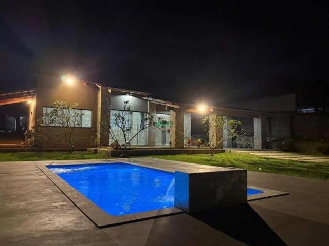 Excelente casa de alto padrão em Juatuba MG à venda!