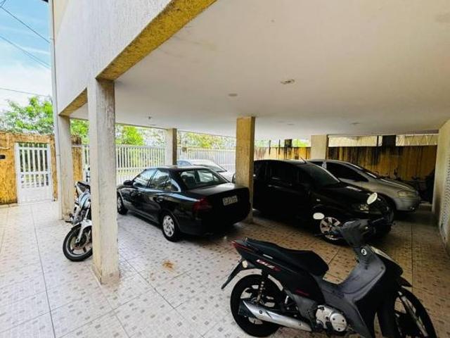 Excelente casa de condomínio sobreposta baixa com quintal privativo no Sítio do Campo