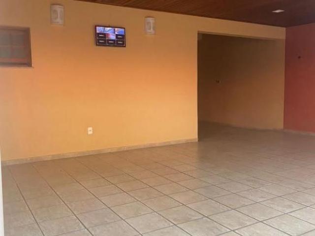 Excelente casa de esquina em Nova Caieiras
