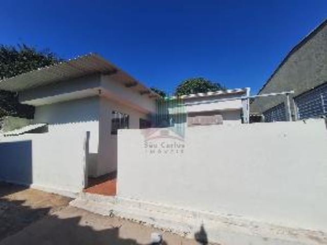 Excelente casa de fundos com 1 dormitório, em ótima localização. São Carlos imóveis