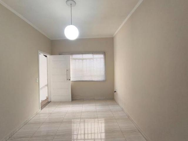 Excelente casa disponível para venda na Vila Aparecida