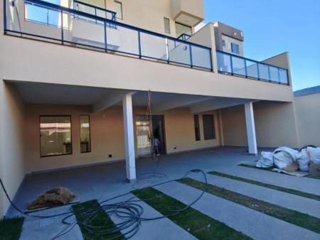 EXCELENTE CASA DUPLEX 3 QUARTOS NO CHACARA CALIFORNIA CONTAGEM