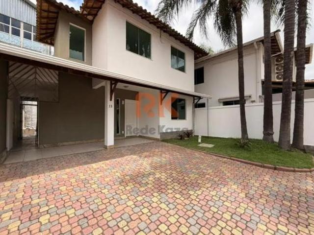 Excelente Casa Duplex em Condomínio – 3 Quartos 1 Suíte – 2 Banheiros + Lavabo – 2 Vagas – Bairro