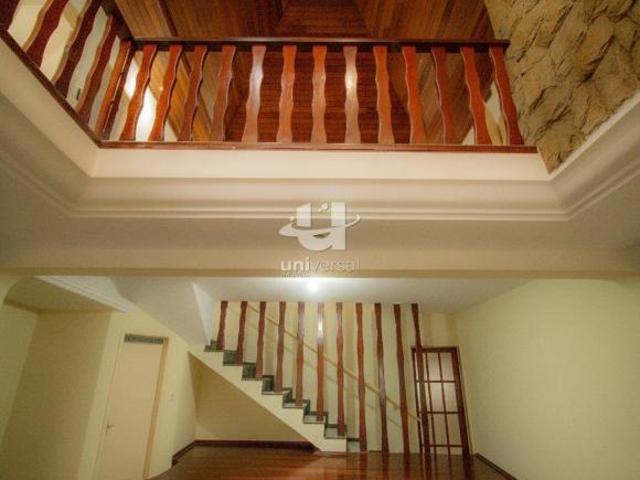 Excelente casa e em baixo uma loja no Cascatinha POR R$ 990.000,00