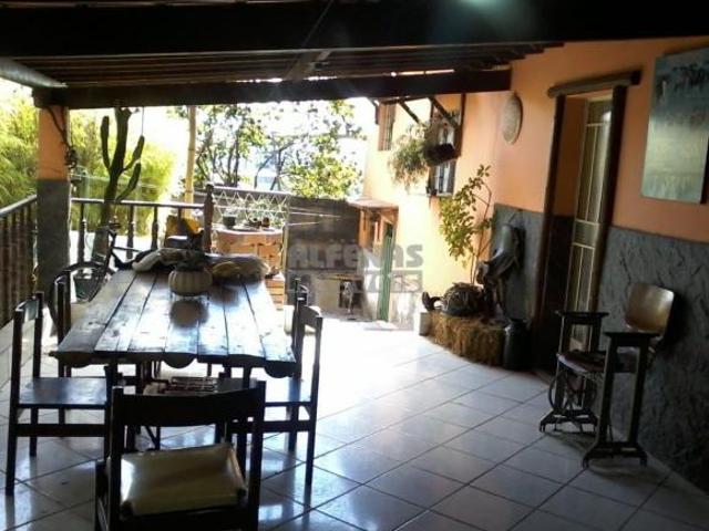 EXCELENTE CASA ELDORADO