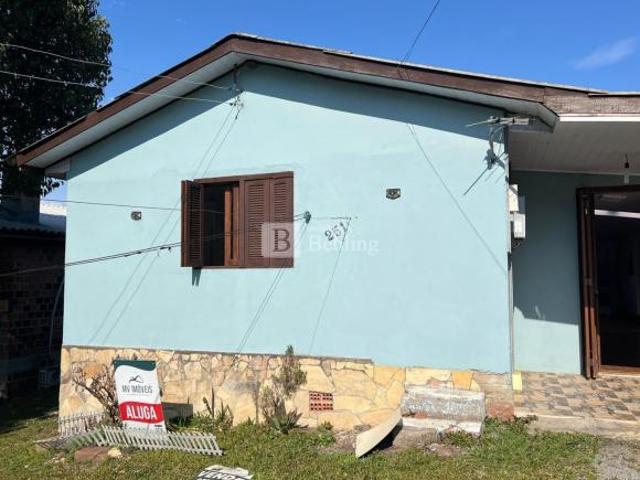 EXCELENTE CASA EM CANELA!