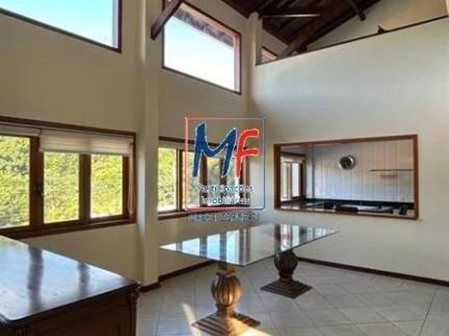 Excelente casa em cond. fechado em Cotia/SP, 799m² a.u 4 dormitórios 4 suítes, sala, cozinha, pi