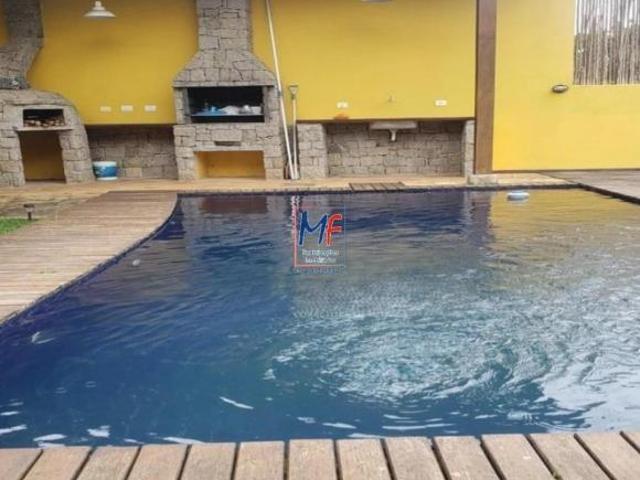 Excelente casa em cond. fechado em Ilhabela SP, 302 m² a.c 571m² a.t 3 suítes, sauna, piscina