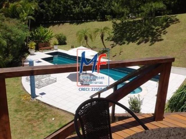 Excelente casa em cond. fechado em Itapevi/SP, 850 m² a.c 5 dormitórios 5 suítes, sala, cozinha