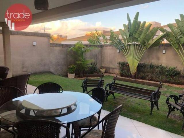 Excelente casa em condomínio na zona sul da cidade, no Bairro Vila do Golfe. São 288m² de terreno e