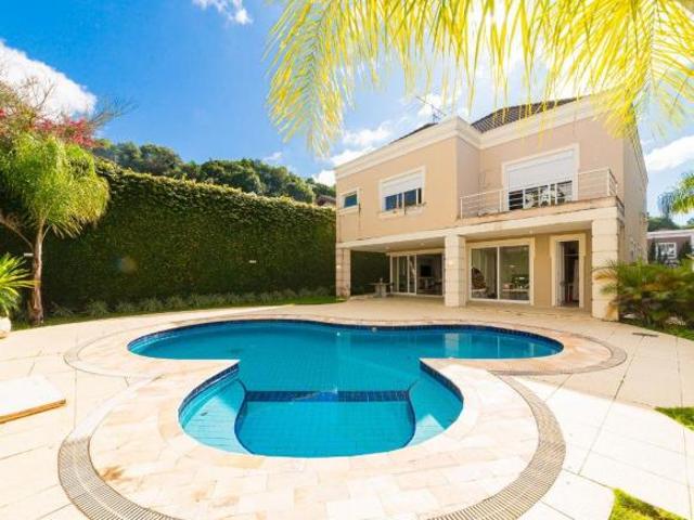 EXCELENTE CASA EM CONDOMINIO NO CAMPO COMPRIDO!