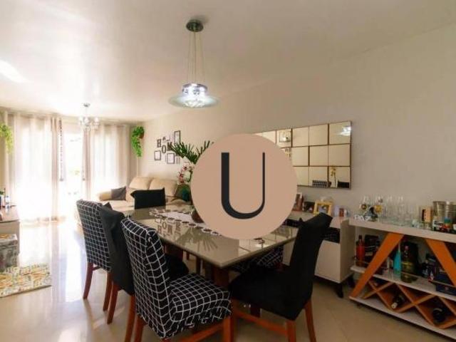 Excelente Casa em Condomínio com 3 suítes e 3 vagas na Região da Vila Ema