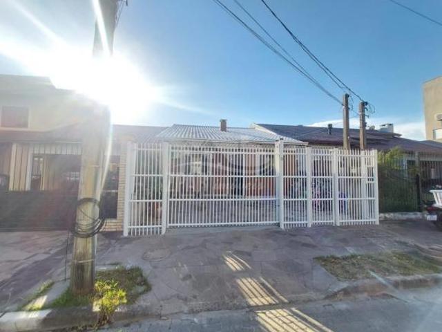 Excelente Casa em Condomínio de Alto Padrão na Hípica, Porto Alegre RS: 3 Quartos, 1 Suíte, 2 Salas