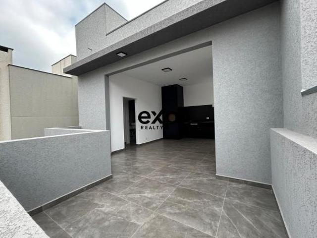 Excelente casa em condomínio fechado