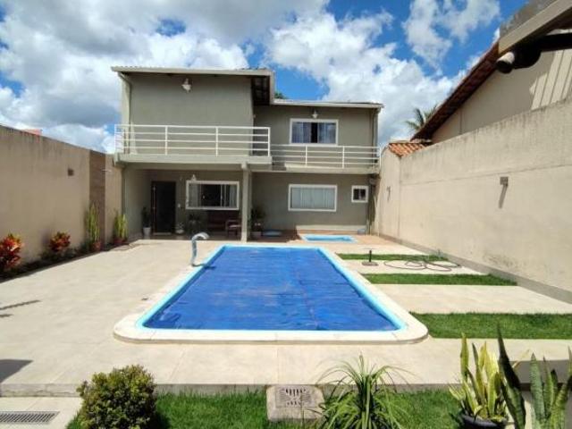 EXCELÊNTE CASA EM CONDOMÍNIO FECHADO