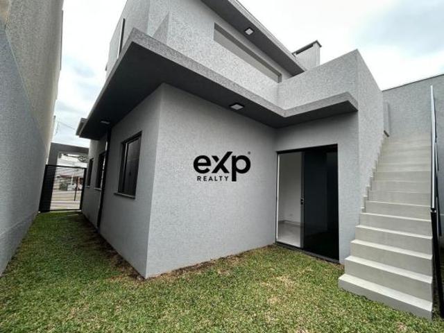 Excelente casa em condomínio fechado