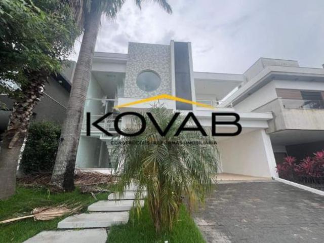Excelente casa em condomínio fechado em Sorocaba 3 suítes + 1 dormitório/escritório 320m²