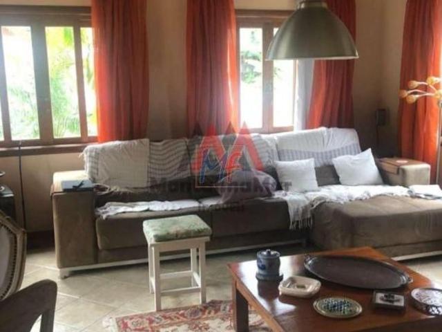 Excelente Casa em Condominio Fechado no Park Imperial, com 333 m² a.c 4 dorms.sendo 2 suítes, 5 ba