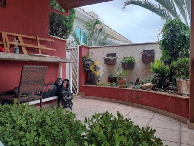 Excelente casa em condominio Paquet