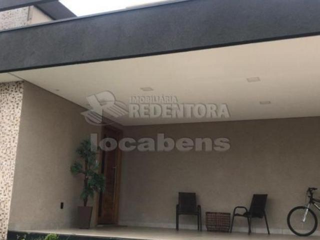 Excelente Casa em Condomínio para Locação