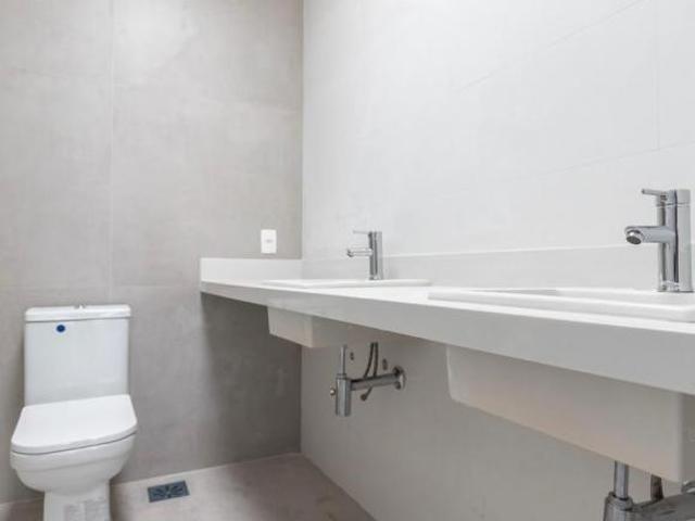 Agradável casa em condomínio para venda com 4 quartos, sendo 4 suítes, 401.12m² kathrincoaracy#9EU