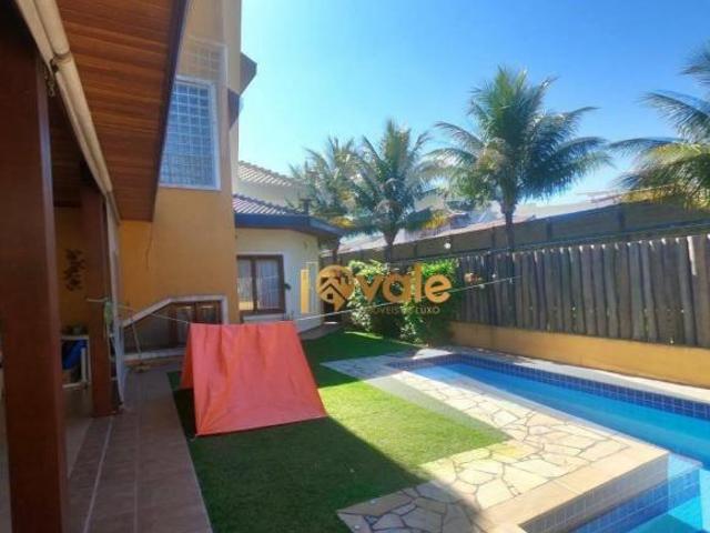 Excelente Casa em condomínio Villas de Santana, fechado com 5 dormitórios à venda, 320 m² Jardim