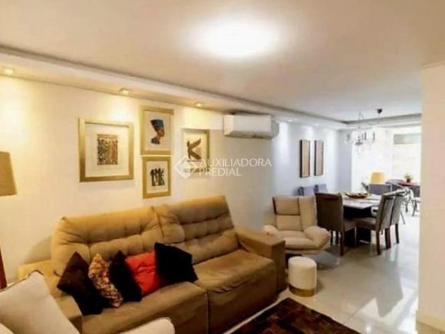 Excelente Casa em Condominio