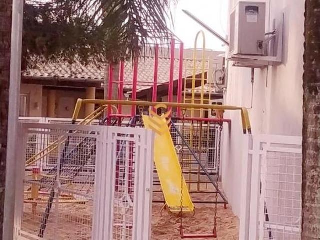Excelente Casa em Condominio